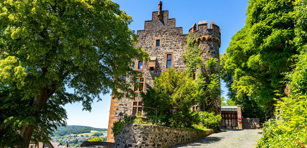 Geschichte der Burg - Burghotel Staufenberg
